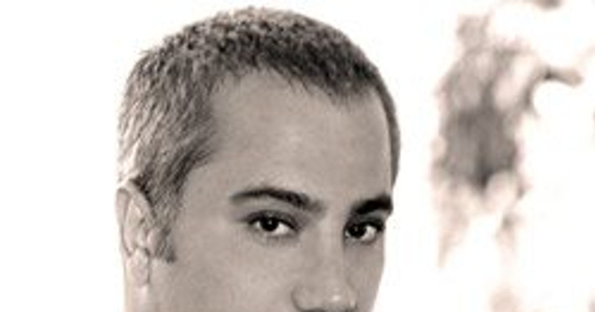 Celeb stylist David Babaii helps you fake third-day hair - FASHION Magazine