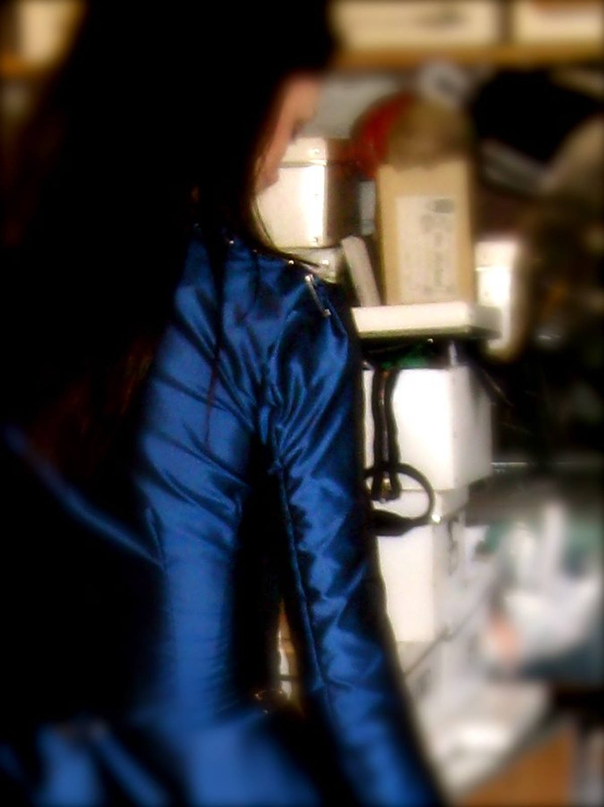 Fashion news: Lara Stone engaged, Jessica Simpson wants to show off your booty, and a very small ...