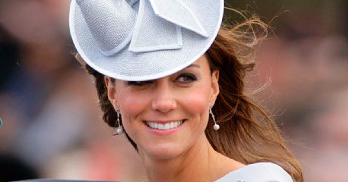 Kate Middleton was a silver vision in Erdem for the annual Trooping of ...