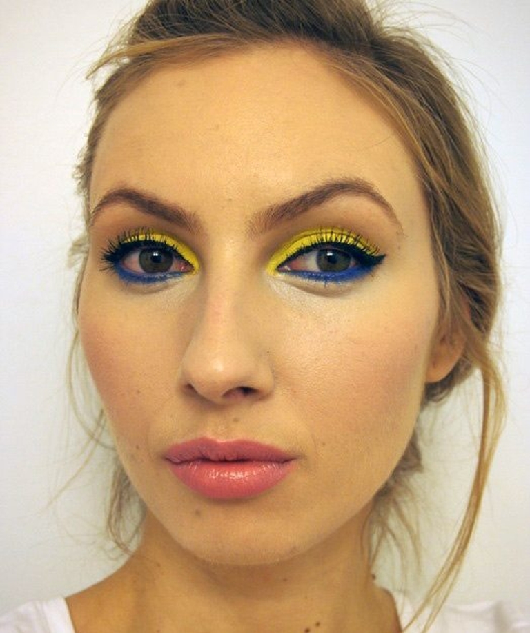 How to rock multiple makeup colours at the same time: 4 bright eyed ...