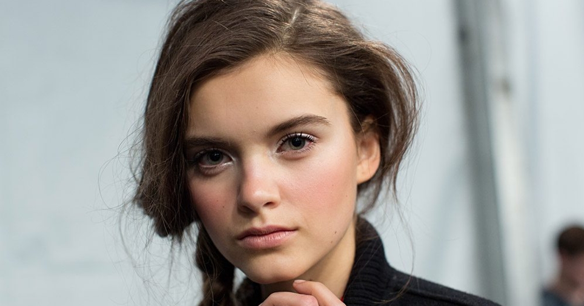 Joe Fresh backstage beauty: Flushed cheeks, frosted eyelids and messy ...