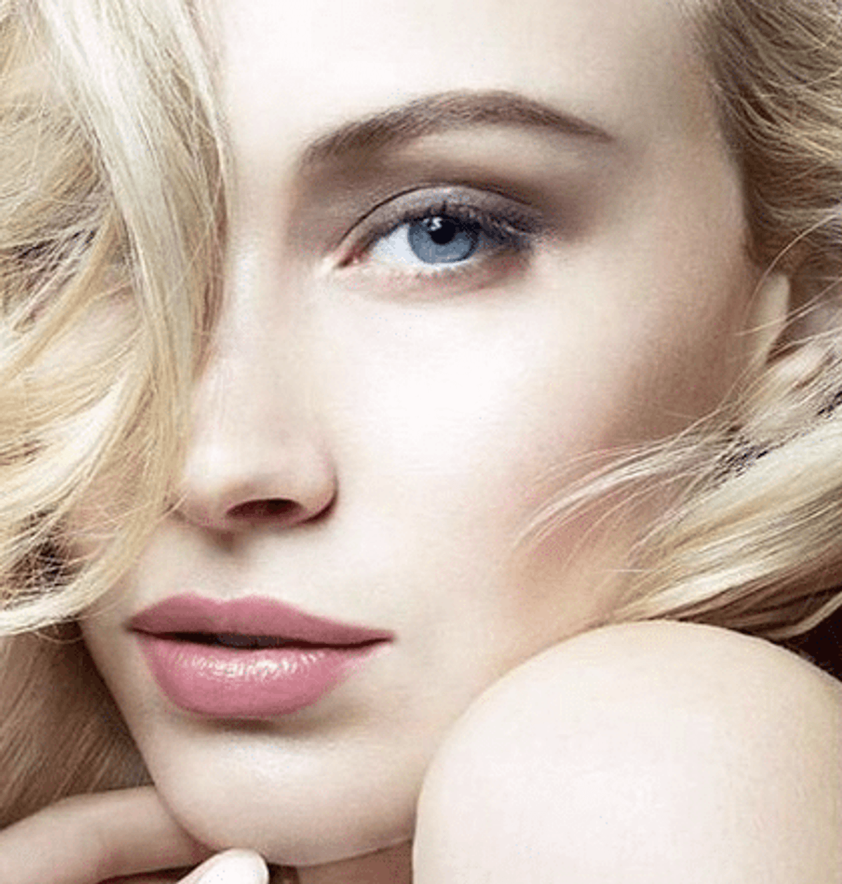Toronto native Sarah Gadon has been tapped as the new face of Armani ...