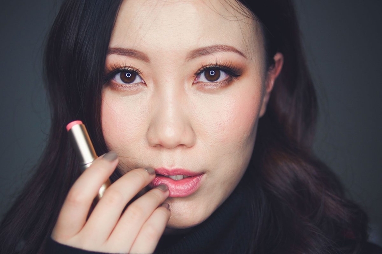8 genius ways to transition your makeup from summer to fall - FASHION ...