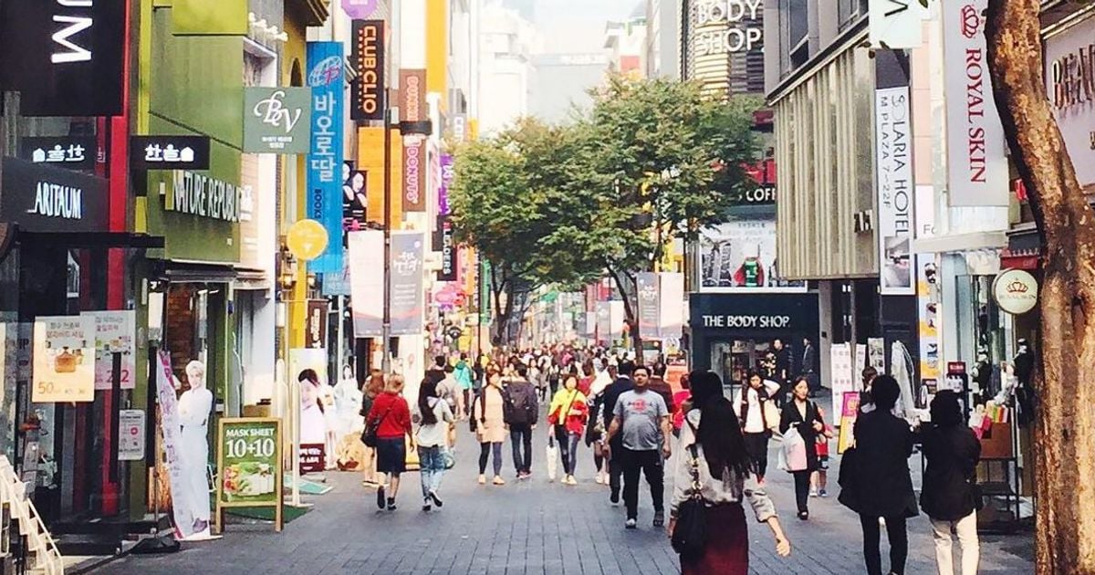 A Guide to the 8 Best Shopping Streets in the World - FASHION Magazine