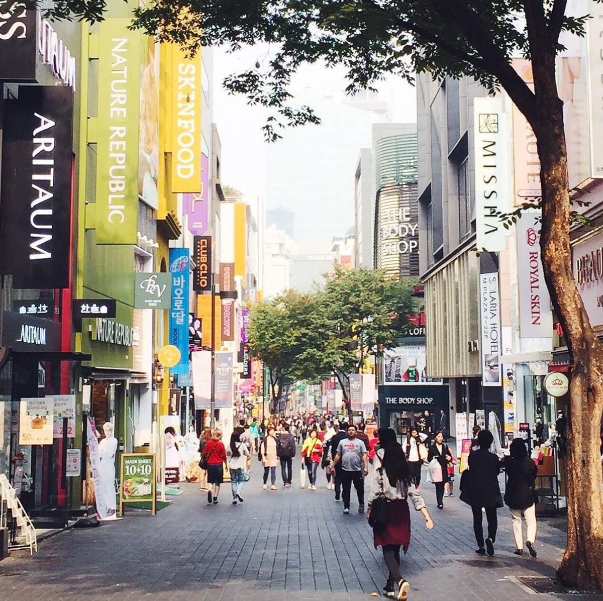 A Guide to the 8 Best Shopping Streets in the World - FASHION Magazine