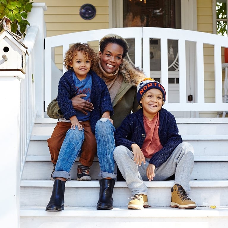 9 Chic Canadian Women Who Are Redefining Mom Style, One Outfit at a ...