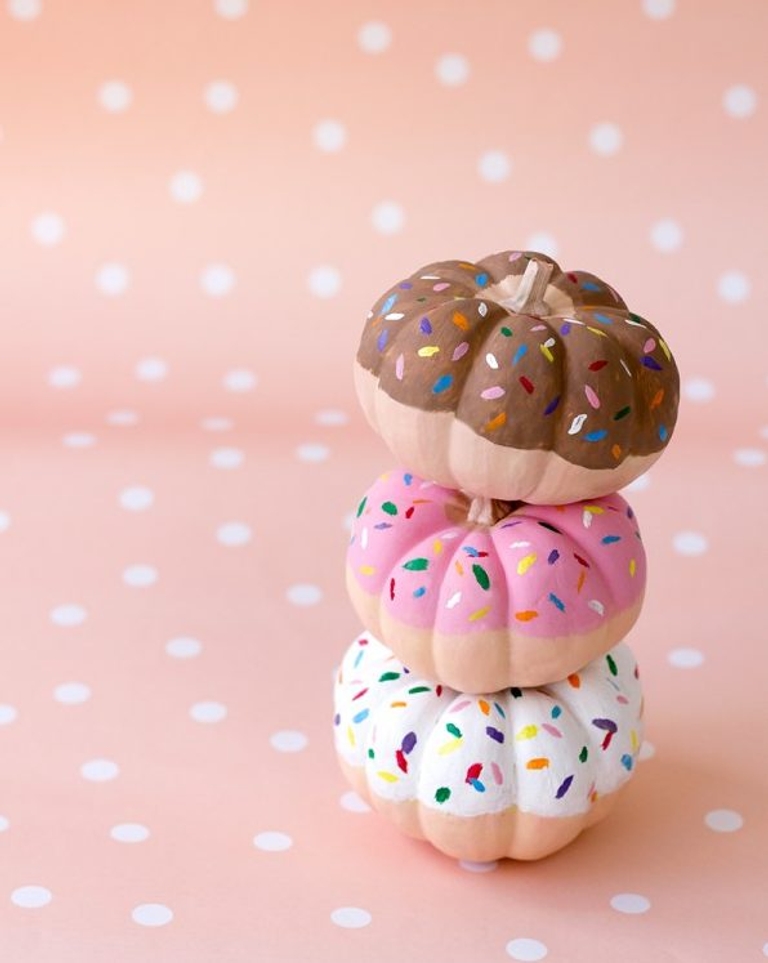 Happy National Pumpkin Day! 10 Pinterest-Worthy Decor Ideas for Your ...