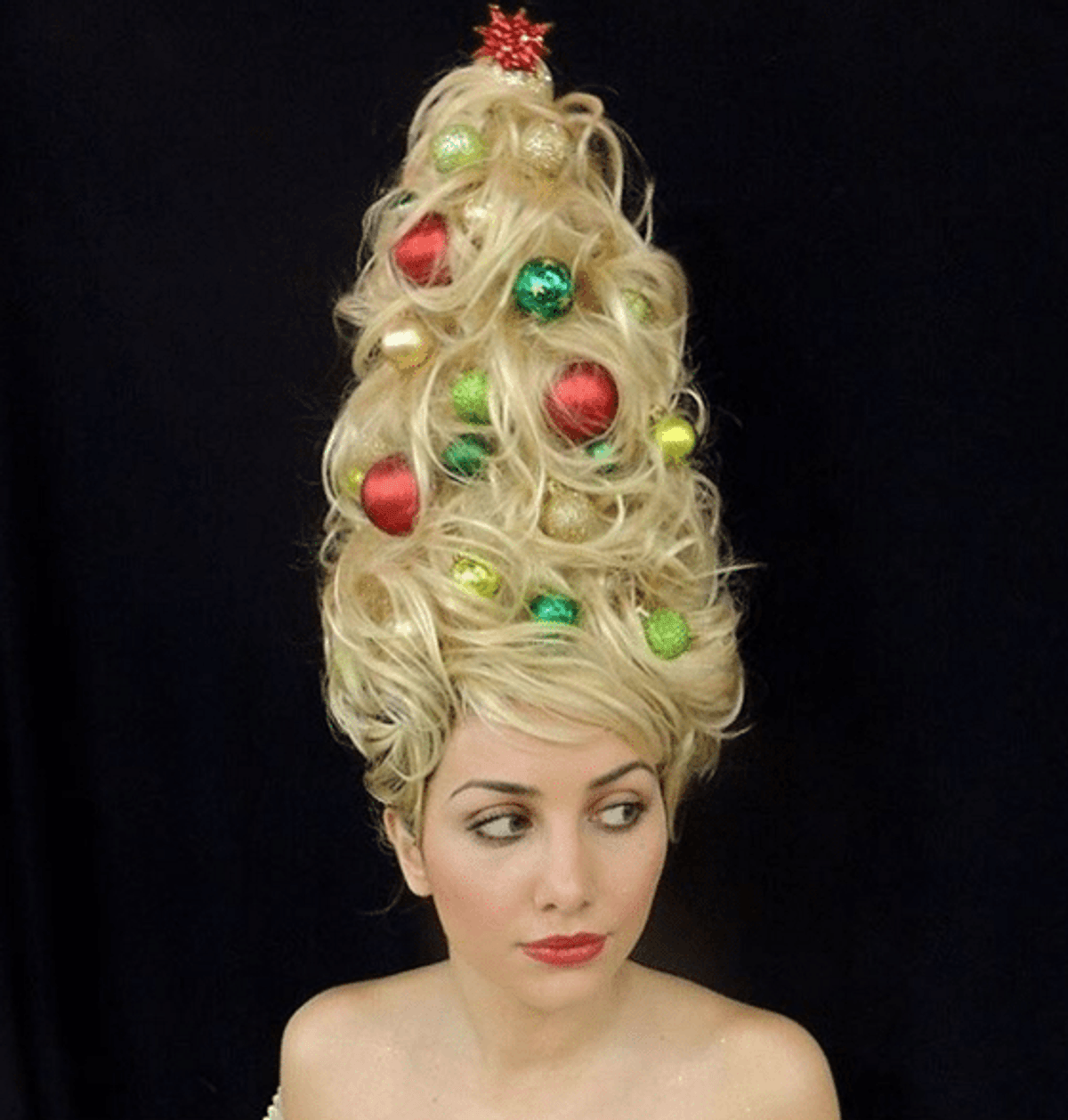 Christmas Tree Hair is a Real Thing, If You're Looking for Weird AF ...