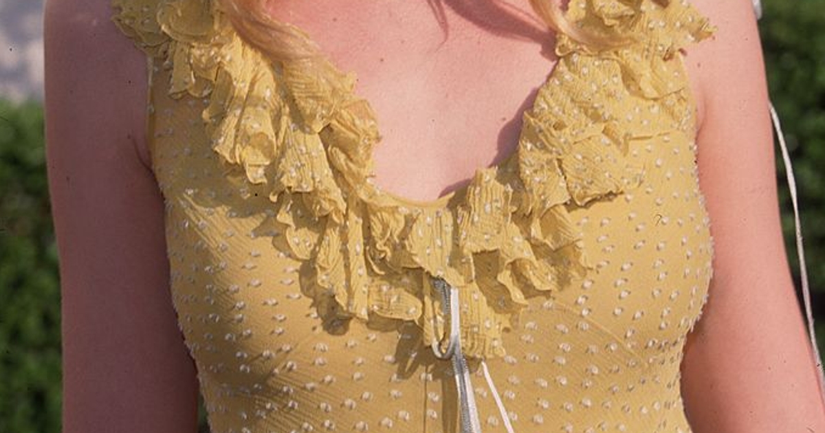 10 Early '00s Fashion Trends That Could Make a Comeback in 2017 ...