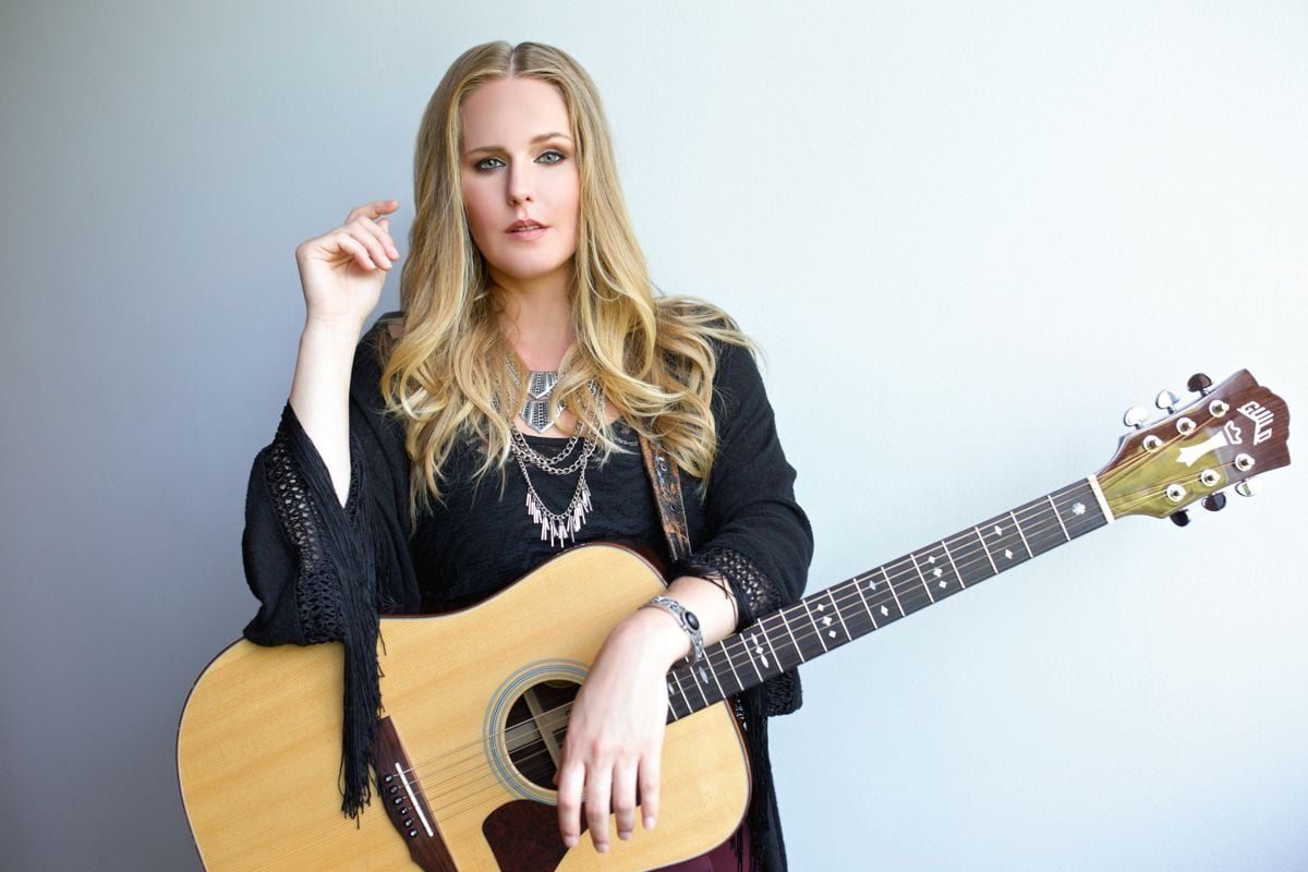 Meet Jessica Mitchell, Canadian Singer Dubbed 'Country Music's Adele ...