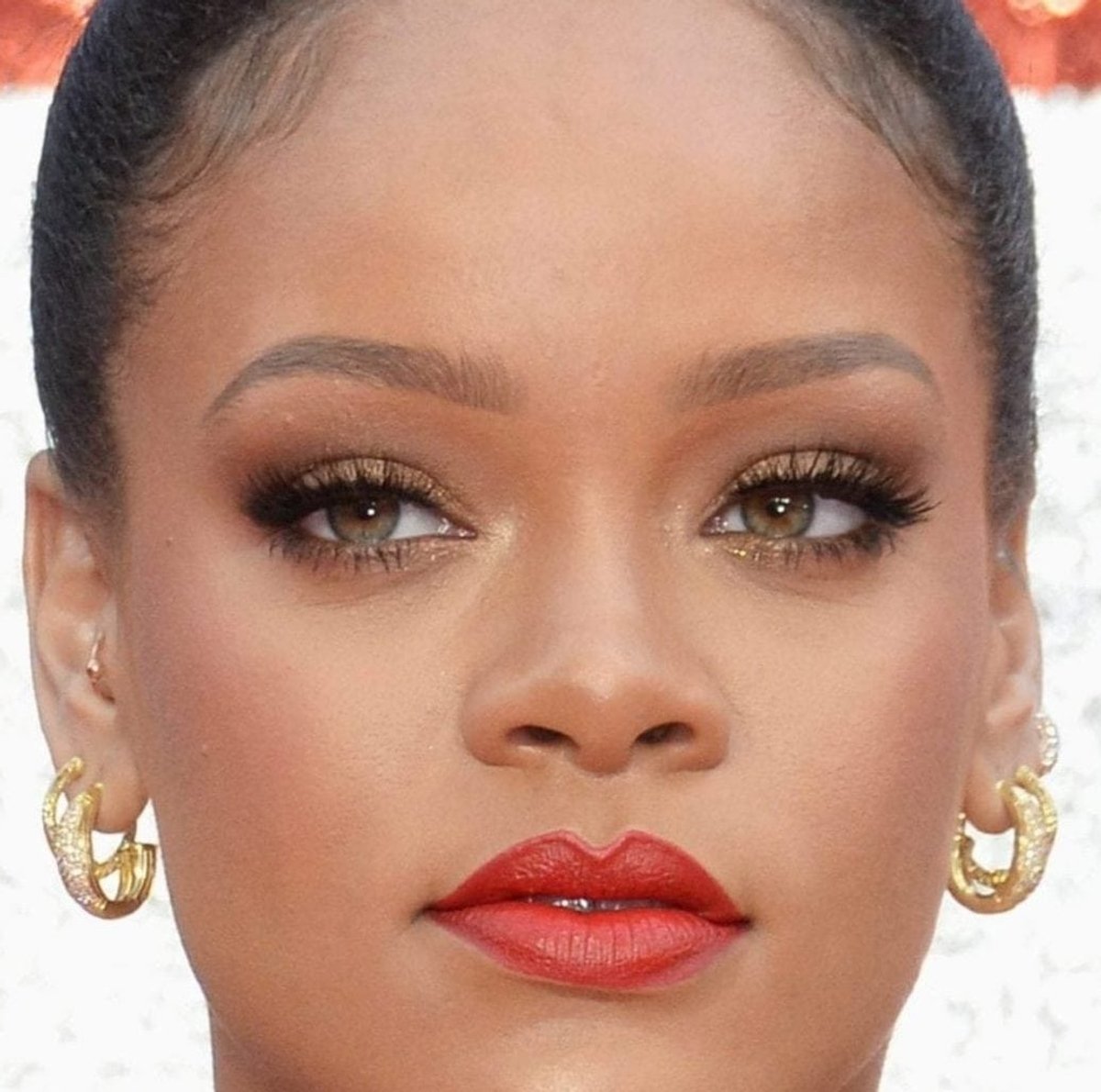 Here's How to Recreate Rihanna's Makeup Look at the Ocean's 8 Premiere ...