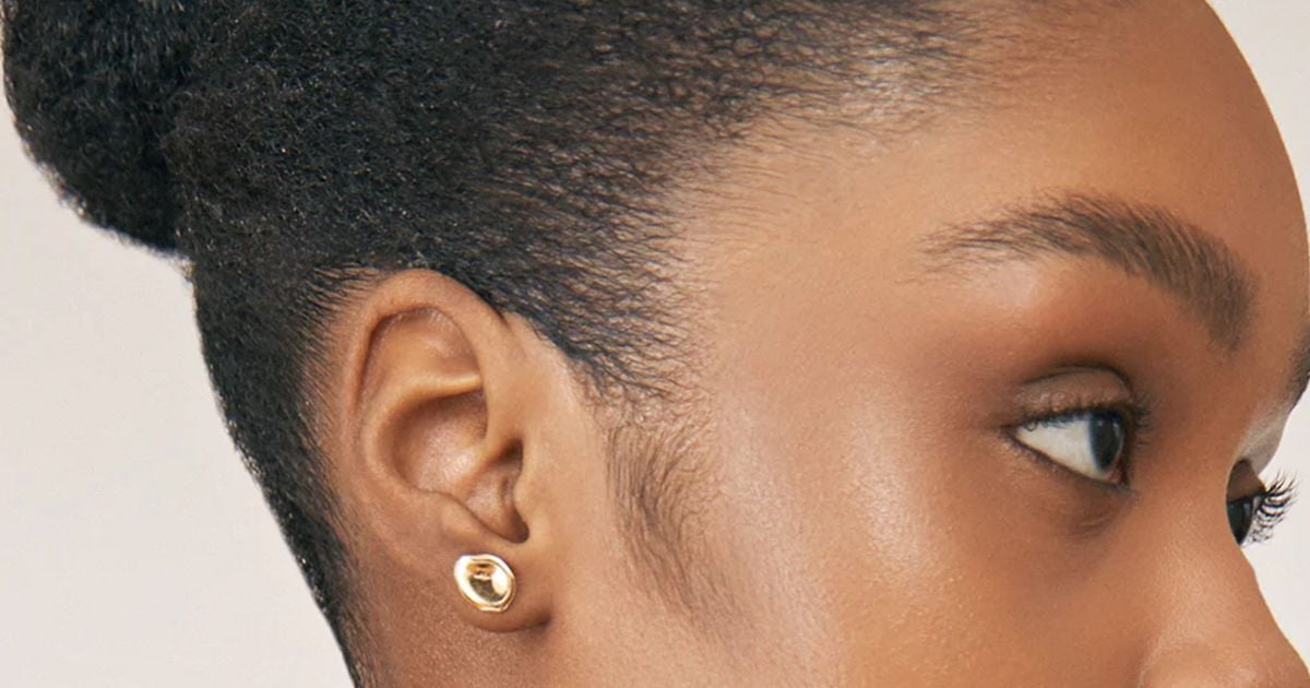 Earrings to hide big earlobes store