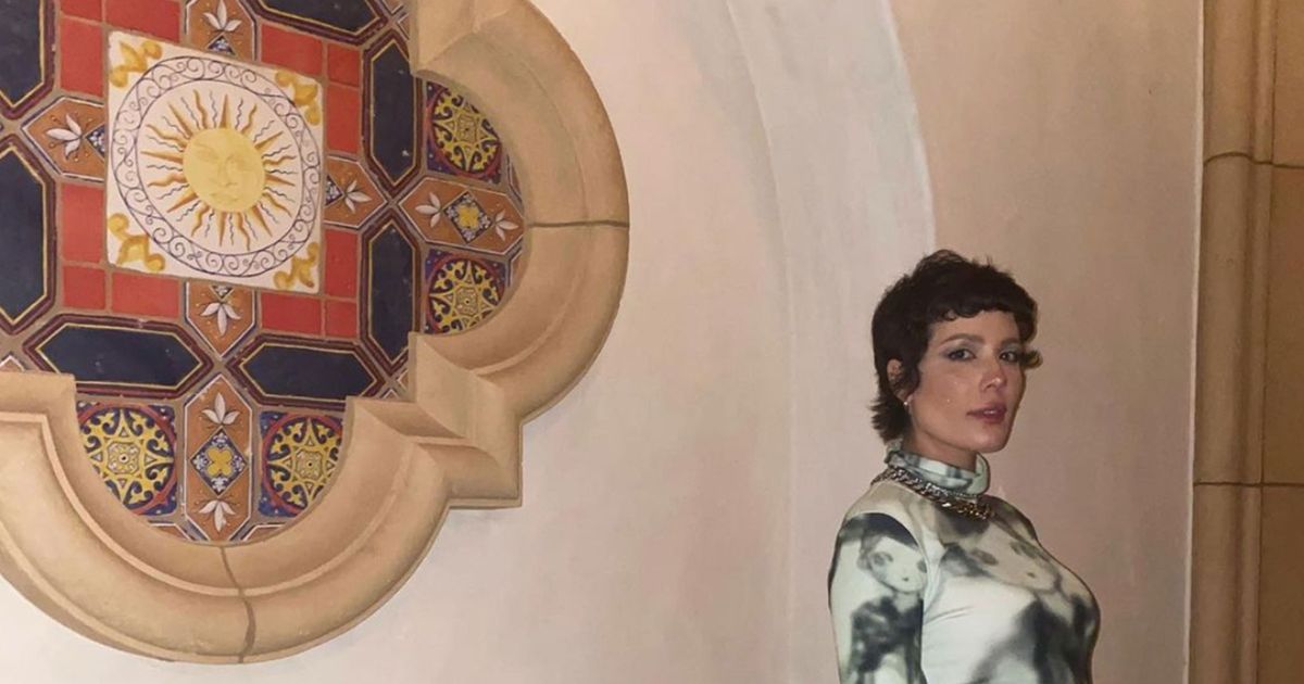 Halsey Album Cover: Mom-to-Be Poses Bare Chested in Powerful Visual ...