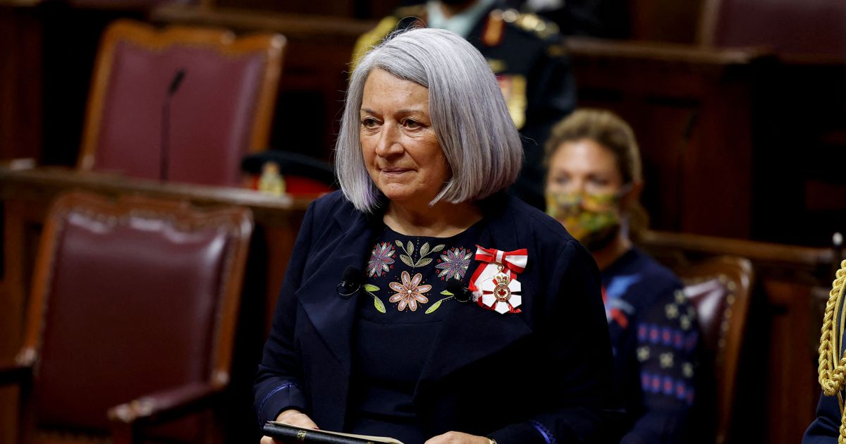 These Indigenous Designers Dressed Mary Simon for Her Inauguration ...