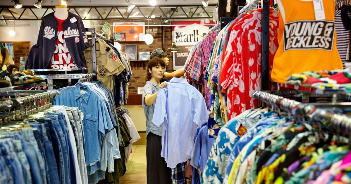 Resale Fashion 2021: The Future of Retail Is Second-Hand Shopping ...