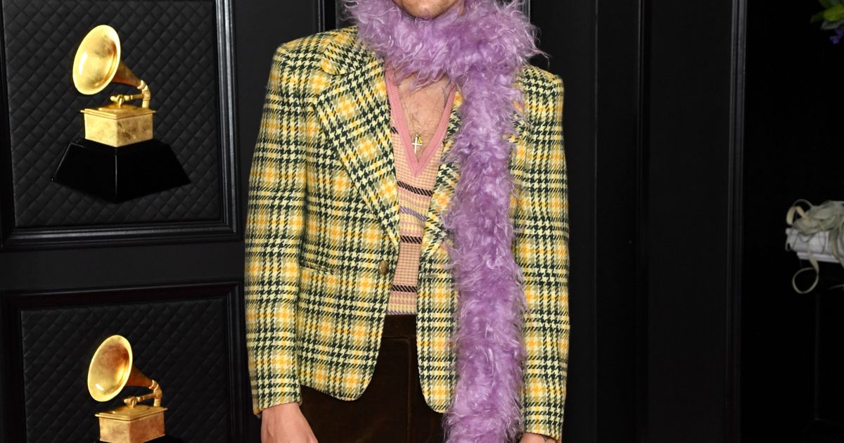 Harry Styles's Beauty Brand Pleasing is All About Inclusivity - FASHION ...