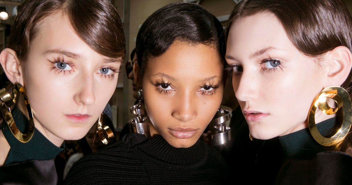 Mascara News 2023: Product Launches and Viral Mascara Trends - FASHION ...