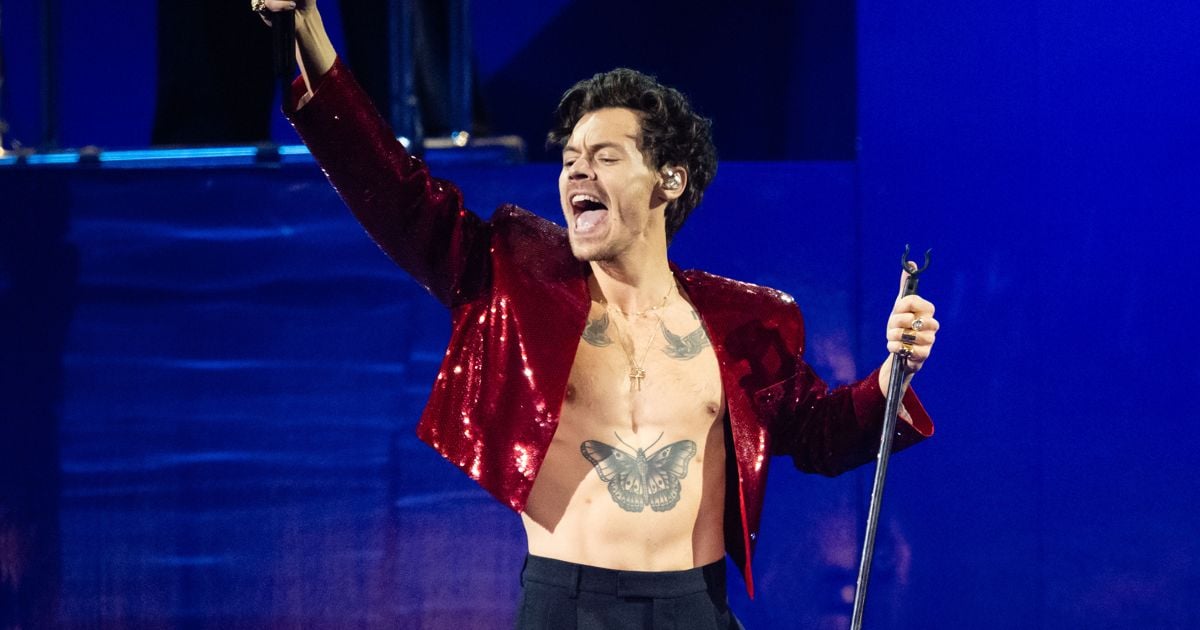 Harry Styles Satellite Video Spotlights Fan Fashion - FASHION Magazine