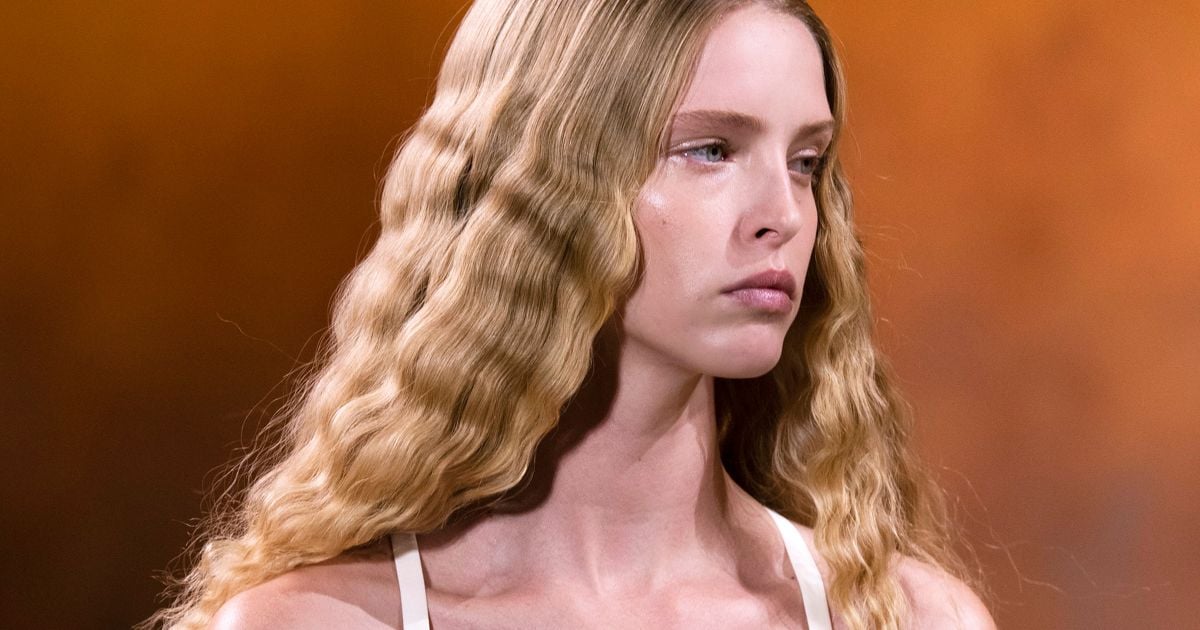Air Dry Hairstyles: Get Effortlessly Air-Dried Hair With These Products ...