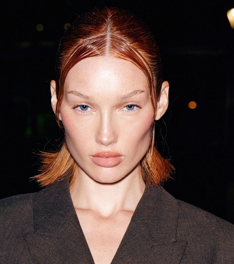 Meredith Duxbury On Her "More Is More" Approach to Makeup Application ...