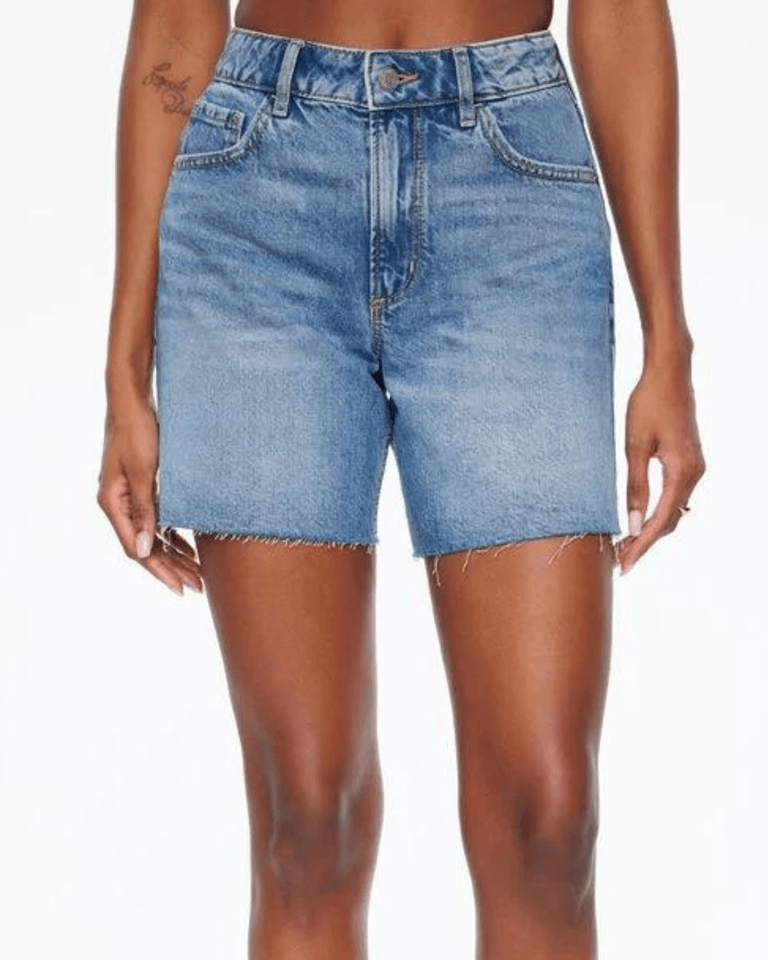 The Coolest Jean Shorts to Wear Right Now - FASHION Magazine