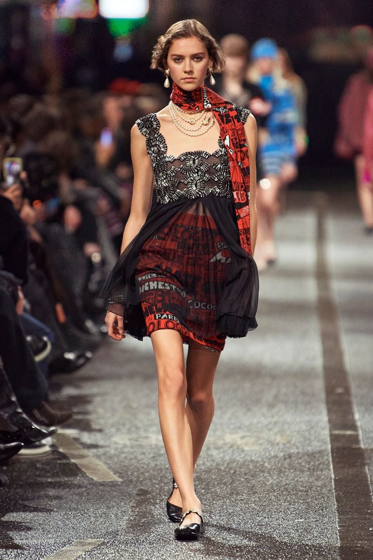 Chanel Métiers d’Art Manchester: All About the 2024 Show's Location ...