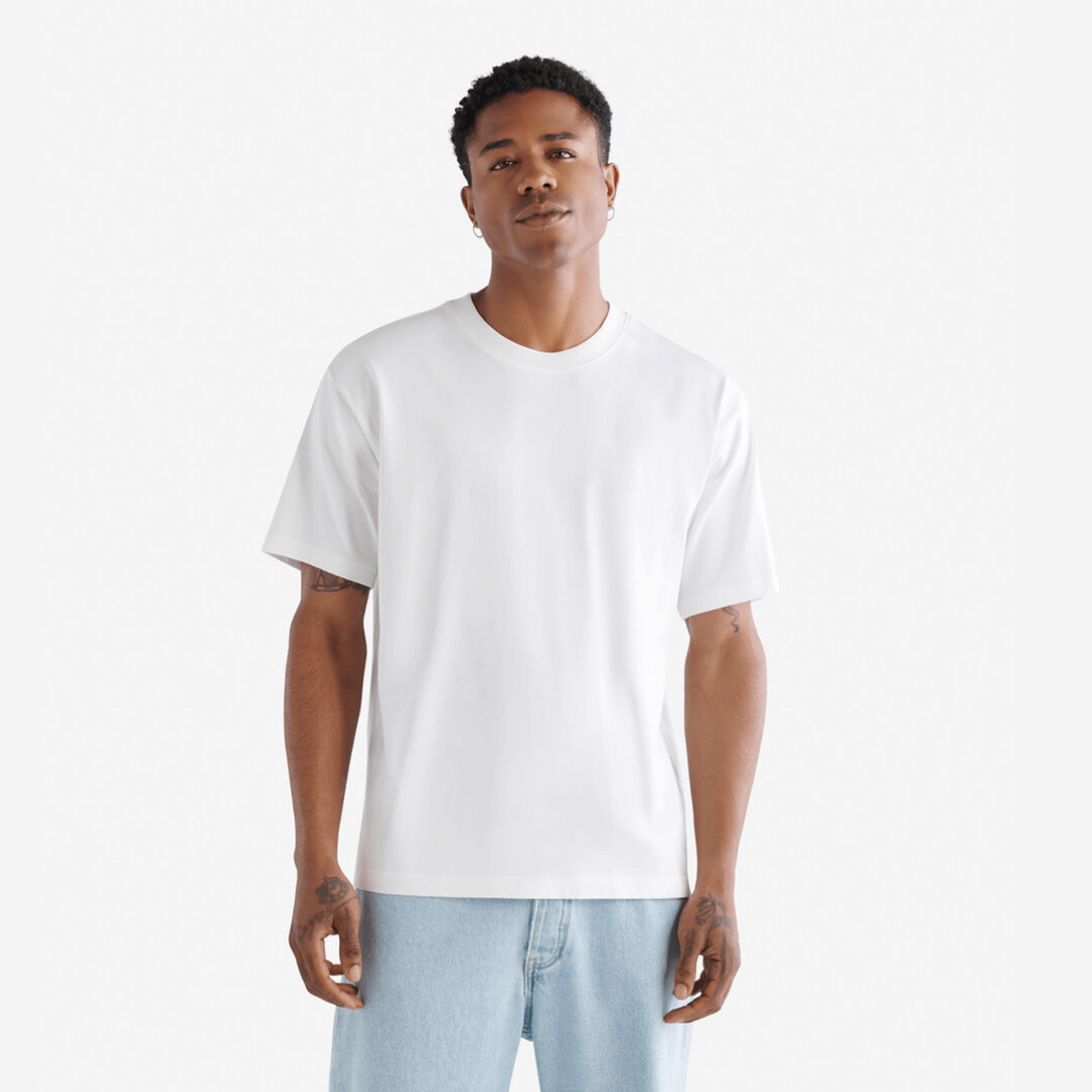 How to Find the Perfect Plain White T-Shirt - FASHION Magazine