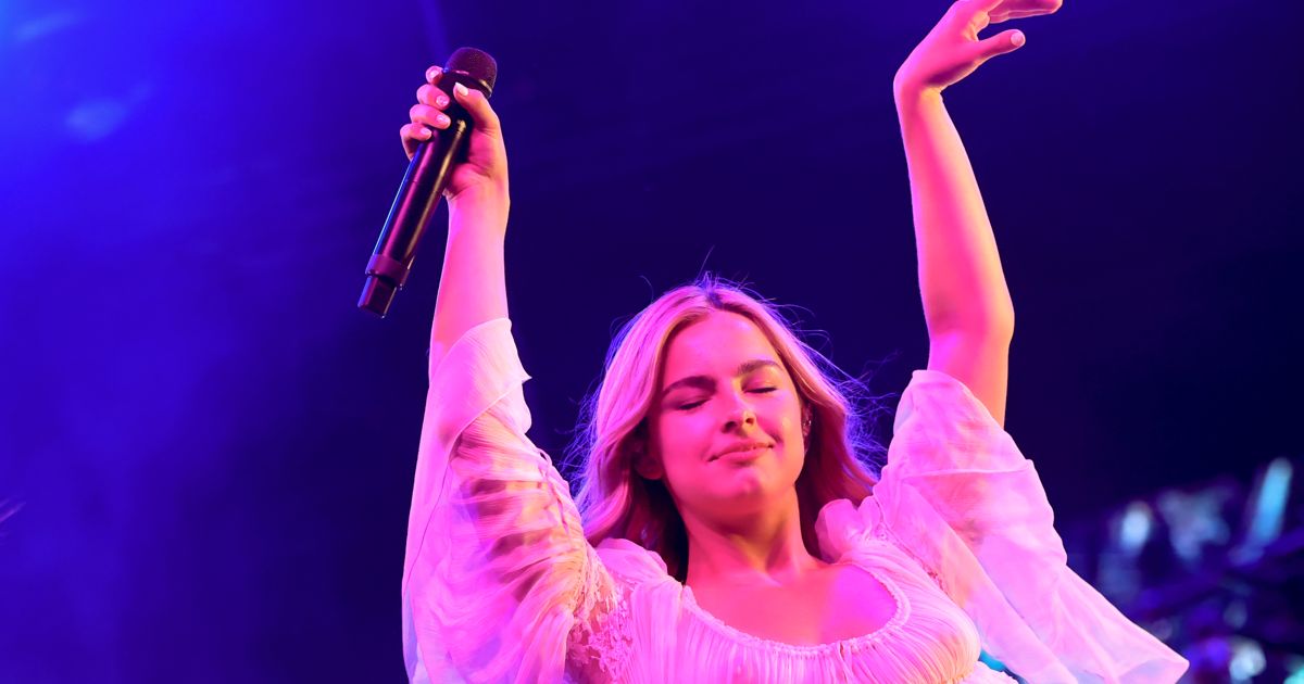 Addison Rae Style: A Complete Timeline - FASHION Magazine