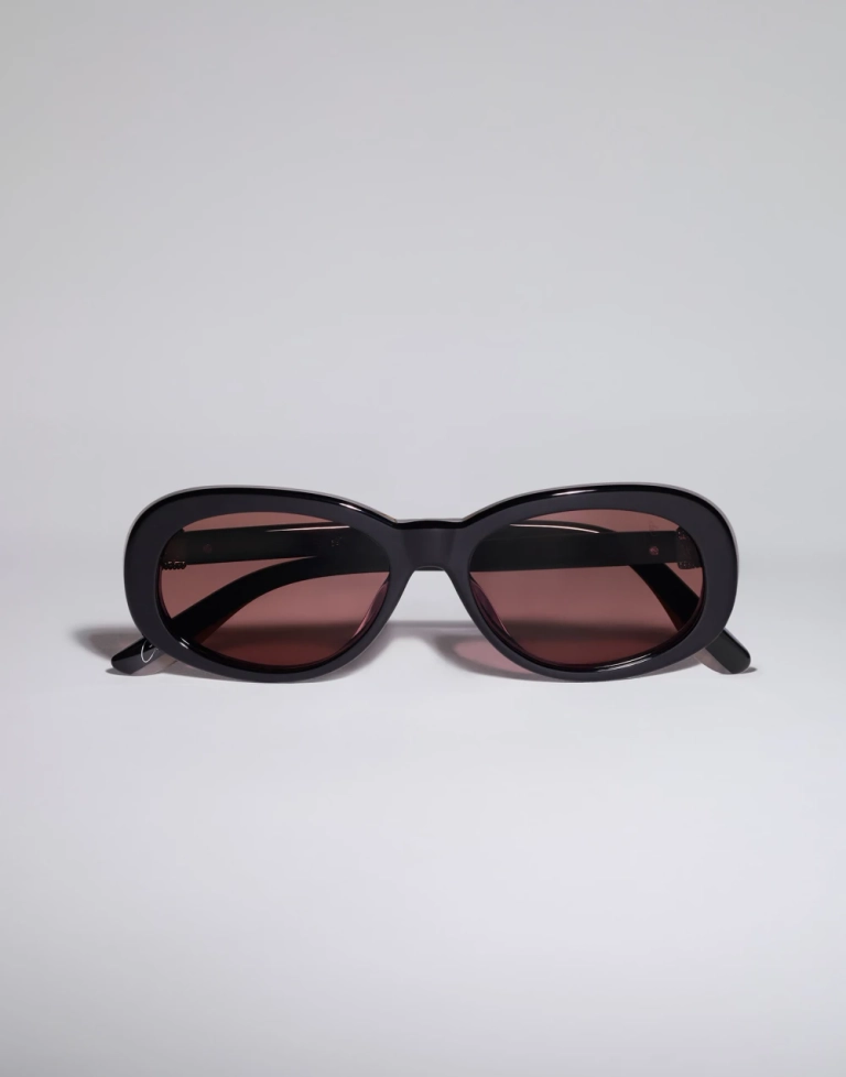 The Best Travel Gifts for the Jet-Setter - FASHION Magazine