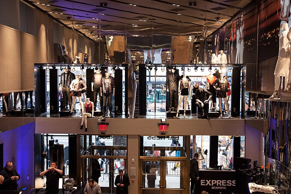 Inside the Express Times Square opening: Robin Thicke performs as ...