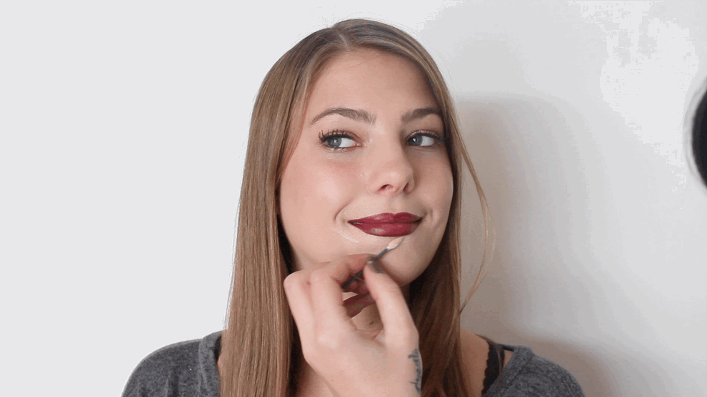 Holiday makeup gif tutorial: How to pull off a shimmery eye and bold ...