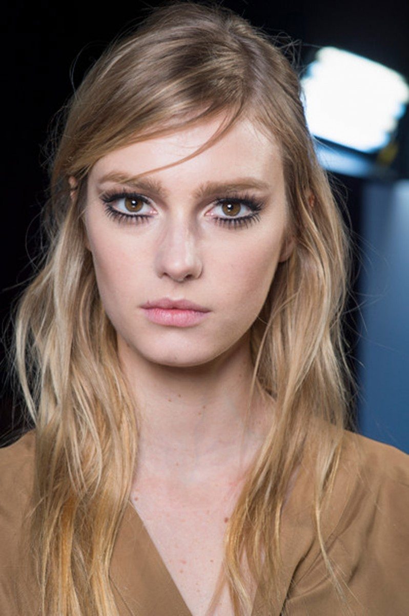 Why we're taking a break from bold shades and opting for muted lips ...