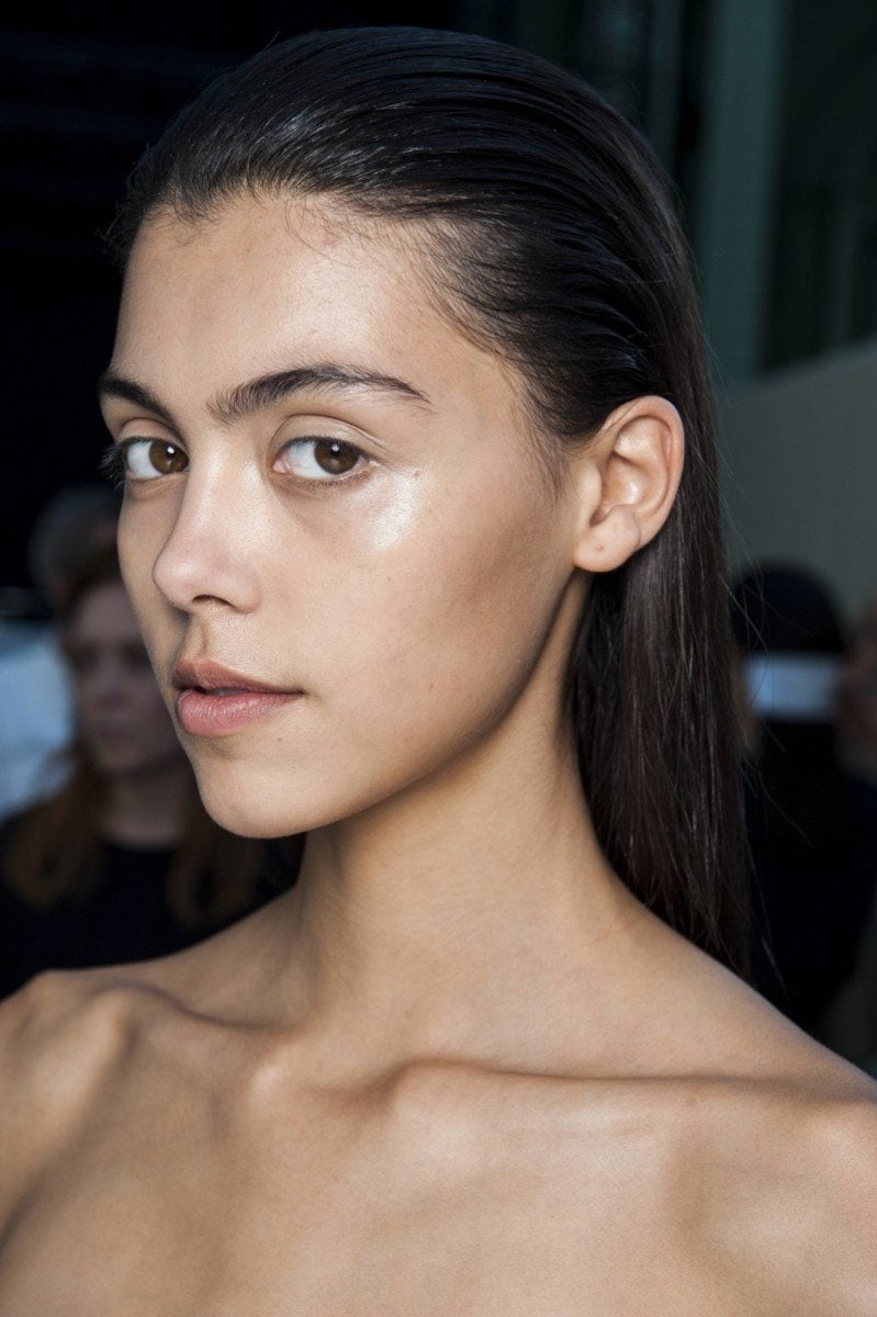 Your matte skin is bumming everyone out - FASHION Magazine