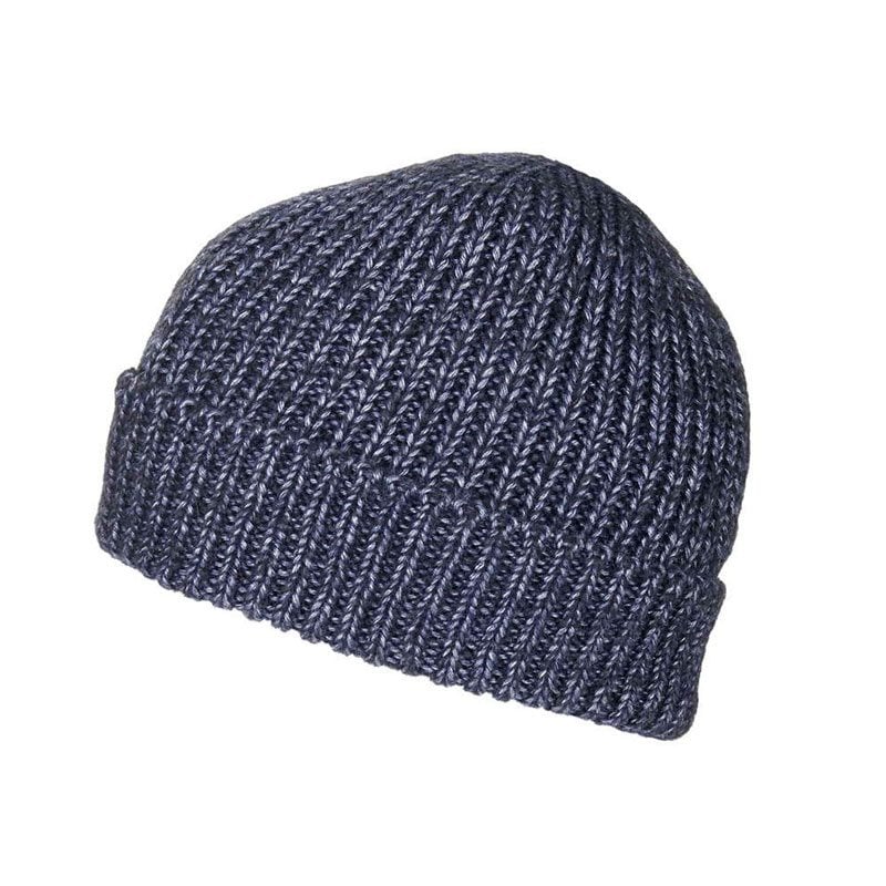 4 street style-approved tips for wearing a winter hat properly ...