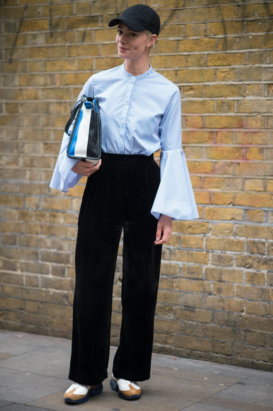 25 Ways to Style a Shirt According to the Street Style Stars - FASHION ...
