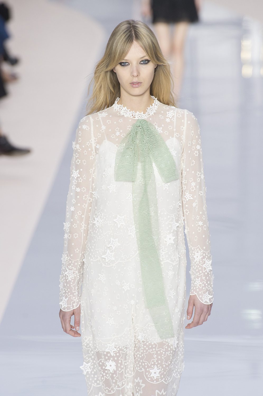 Fall Beauty 2017: The Biggest Hair, Makeup and Nail Messages of the ...