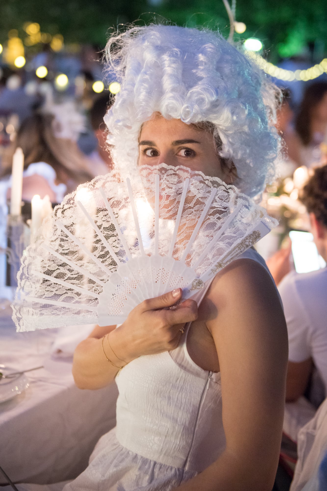 Inside Diner en Blanc: The Secret Parisian Dinner Party With 20,000 ...